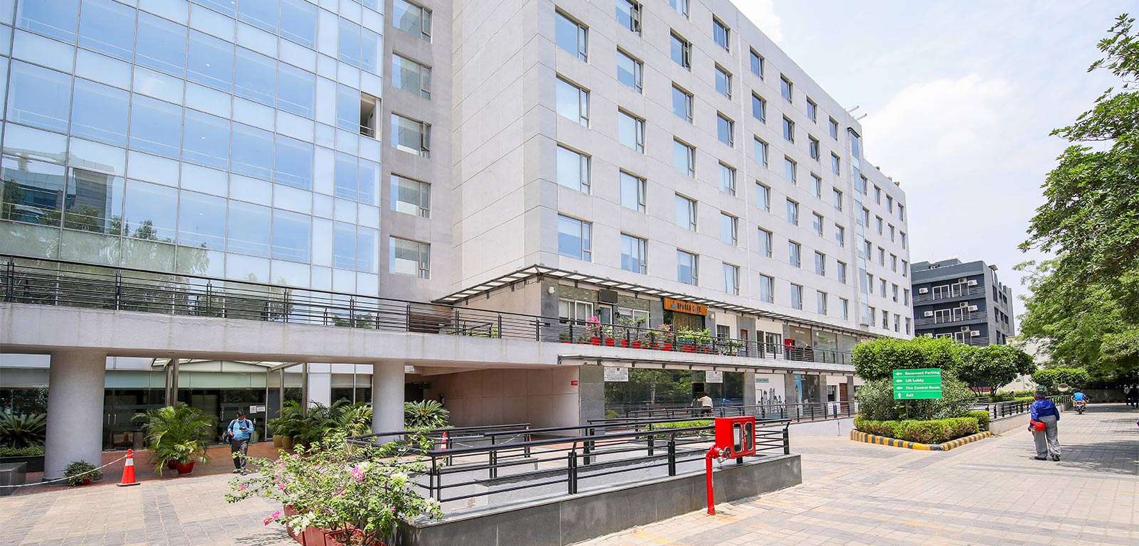 DLF Star Tower - Office Space, IT Space in Gurgaon