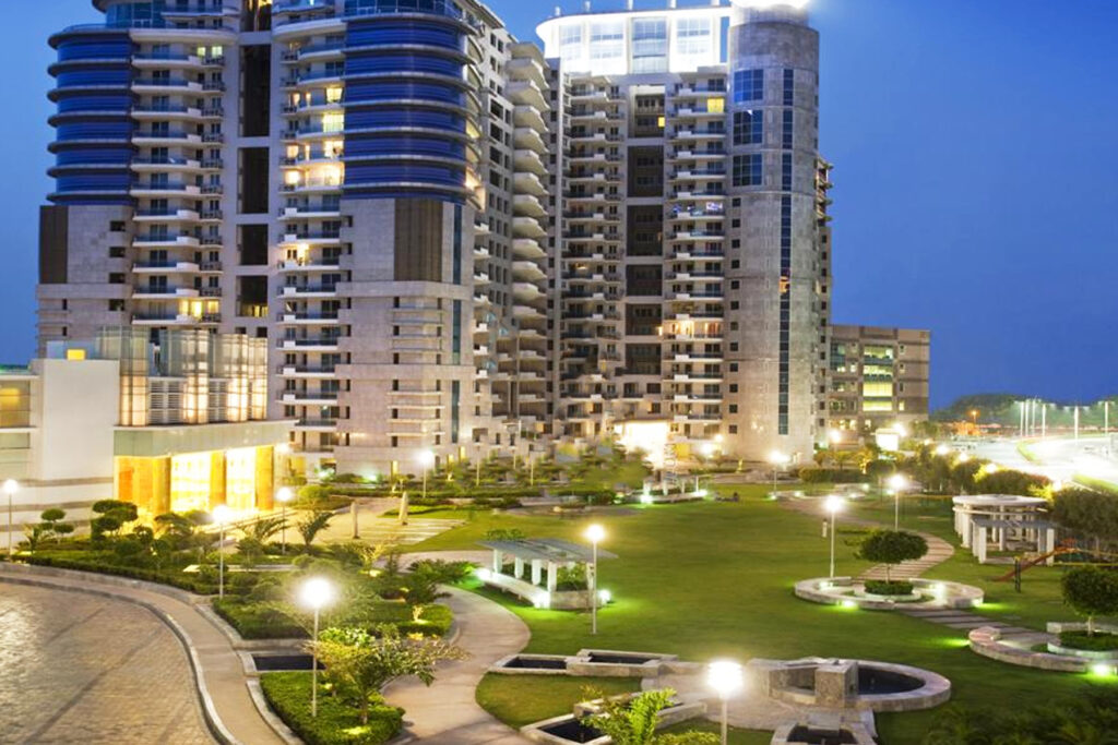 DLF Pinnacle Phase 5, Gurgaon